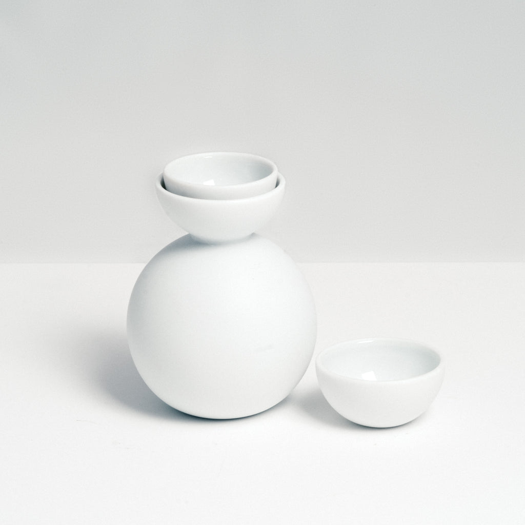 CERAMIC JAPAN SNOWMAN SAKE SET | PORCELAIN | MADE IN JAPAN – NiMi Projects